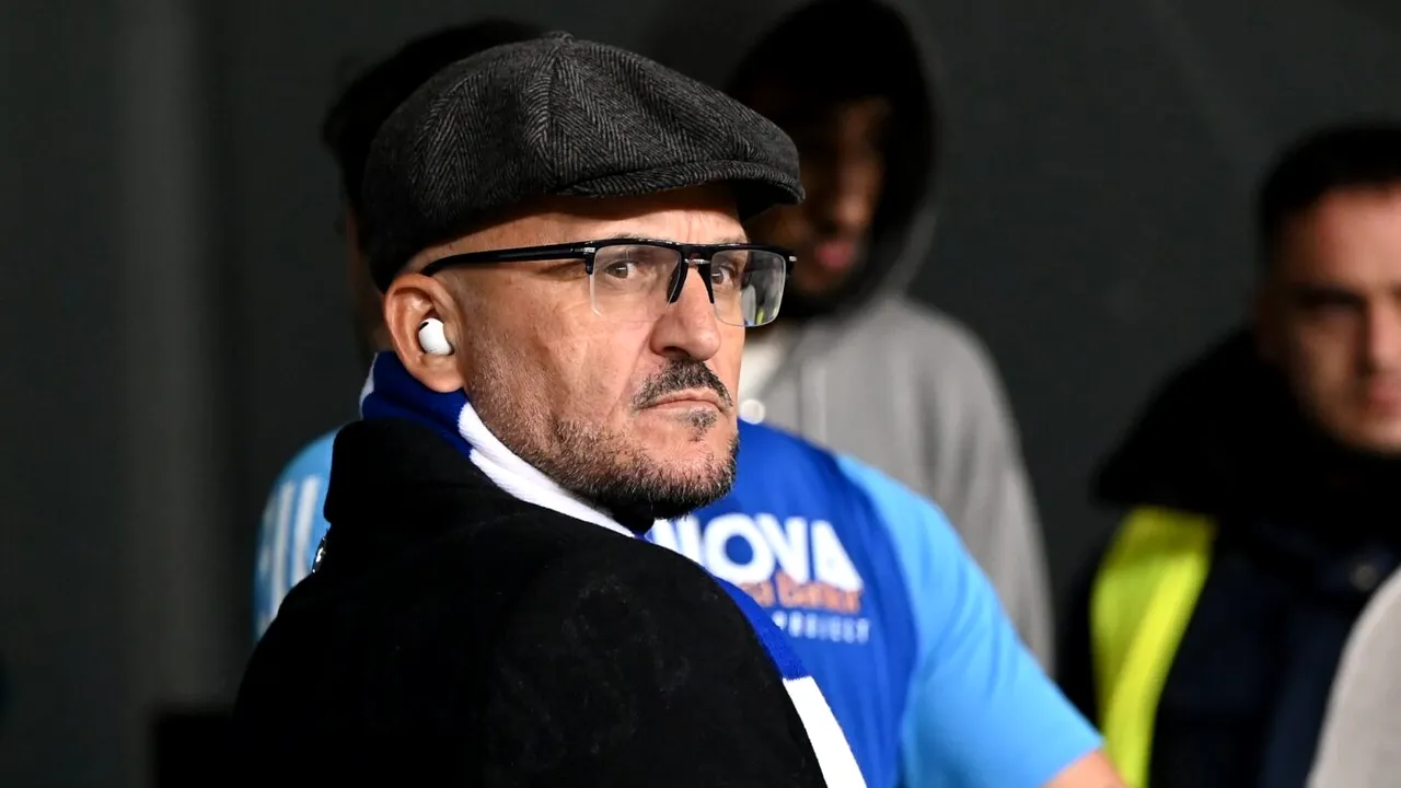 Adrian Mititelu e de neoprit: a dat afară al treilea fotbalist de la ...